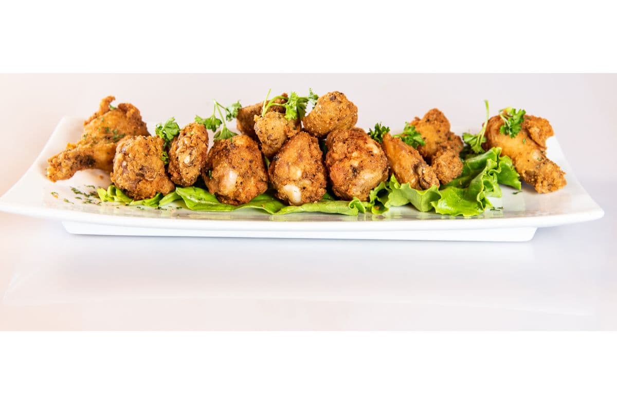 Santa Lucia Pizza (905 Corydon Ave) | Order Delivery & Take Out Online ...