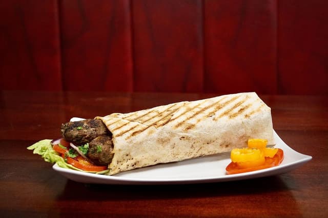 Shawarma Barlow (106 Meridian Rd NE) | Order Delivery & Take Out Online ...