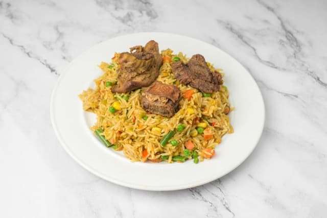 Lochi Afro Nija (10335 100 Ave NW) | Order Delivery & Take Out Online ...