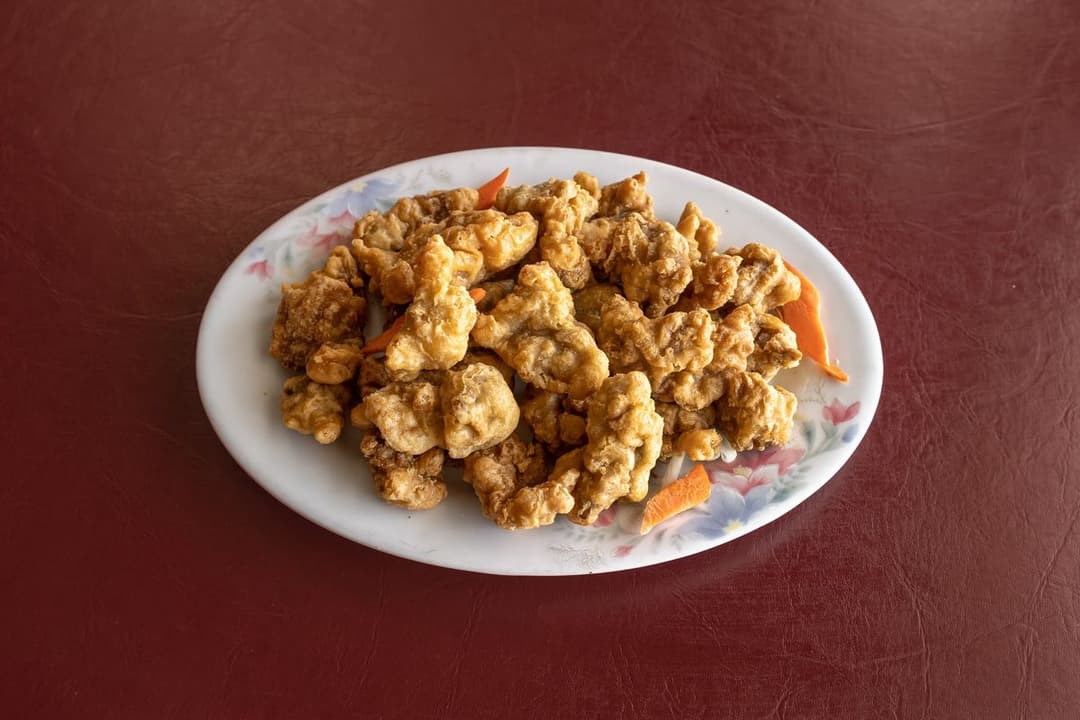 Gong Kee BBQ Noodle House (4527 8 Ave SE) | Order Delivery & Take Out ...