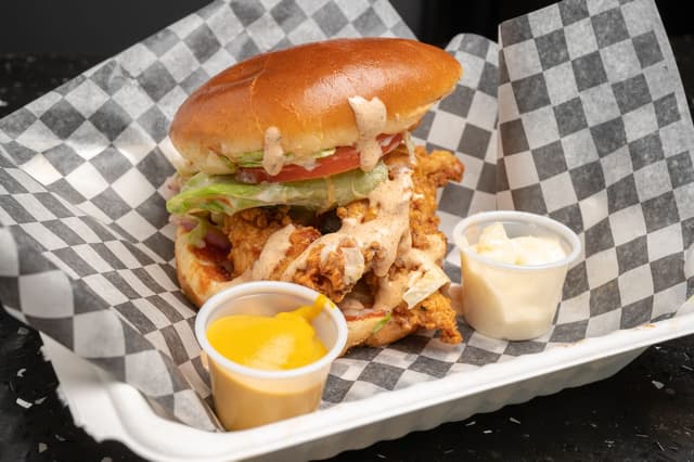 Mini Moe's Burgers & Fries (60 Overlea Blvd) | Order Delivery & Take ...