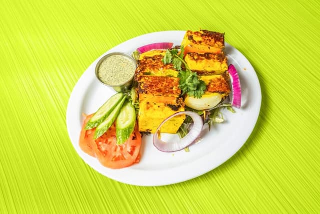 Homesteader Restaurant & Lounge (1100 Redcliff Dr SW) | Order Delivery ...