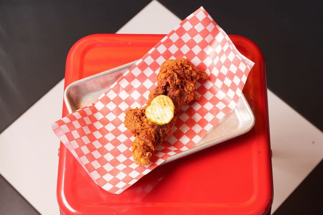 Rob's Famous Fried Chicken (8540 Jasper Ave) | Order Delivery & Take ...