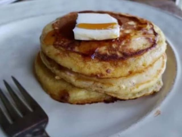 Egglinton Grill (2609 Eglinton Ave W) | Order Delivery & Take Out ...