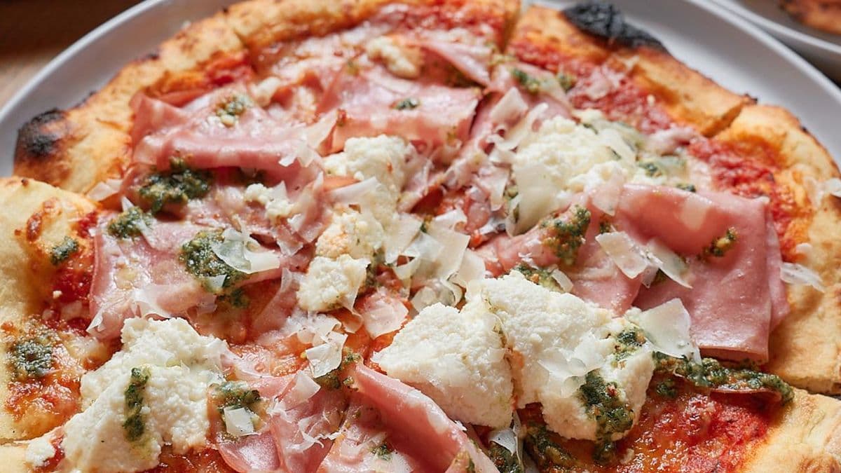 Lusi Italian Kitchen & Pizzeria (1772 33 St SW) | Order Delivery & Take ...
