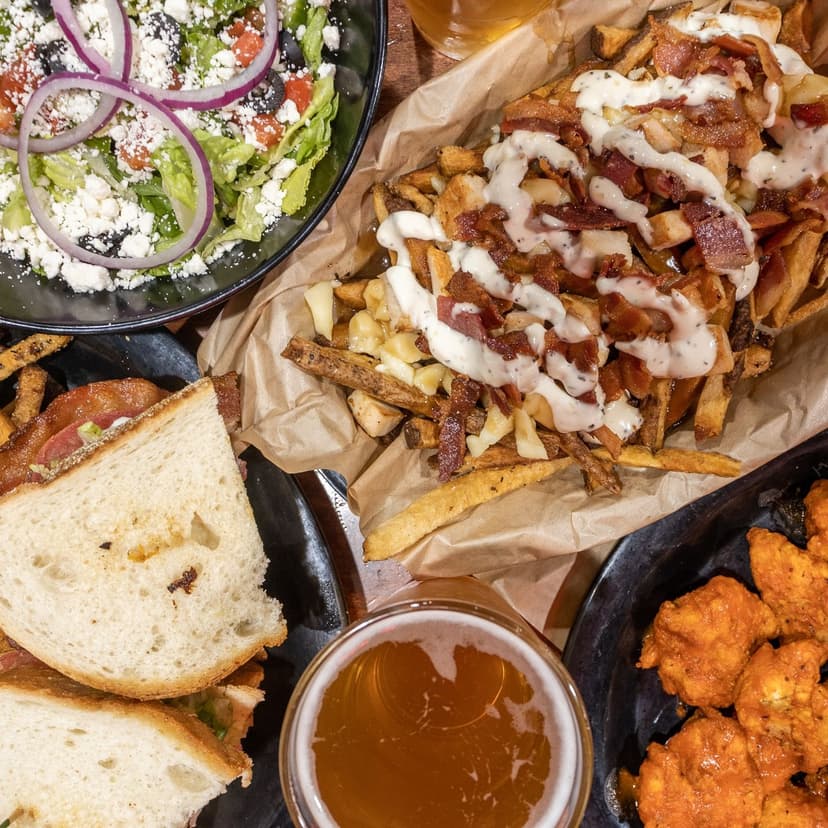 Tapp's Neighbourhood Pub (1105 St Mary's Rd) | Order Delivery & Take ...